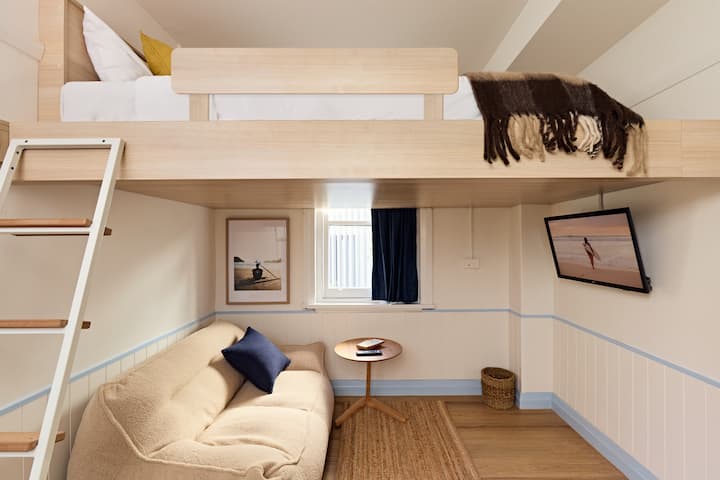 Compact Loft Ensuite Room In The Heart Of Bondi - Bondi Beach