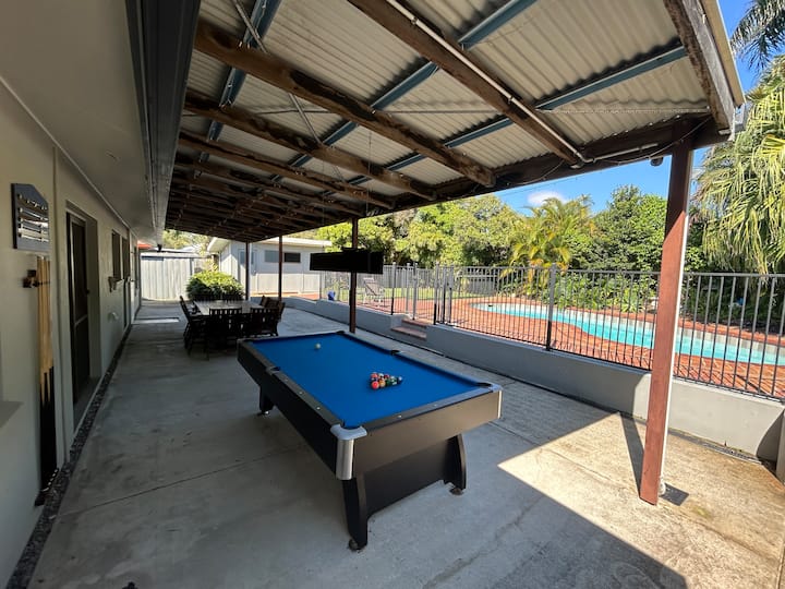 Home In Tewantin - Cooroy