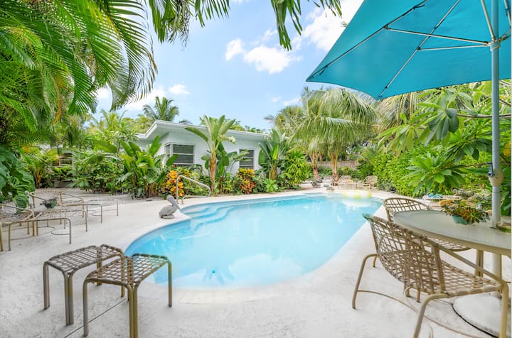 3 Beds, Pool Home In Downtown West Palm Beach - The Bahamas