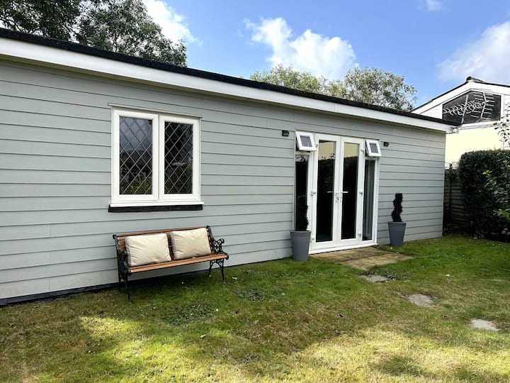 The Garden Room - Hayling Island