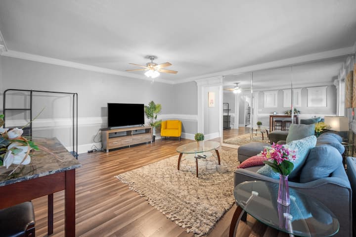 Highrise 2br1ba Downtown Retreat -Near Attractions - Atlanta
