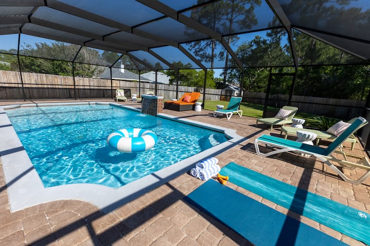 Florida Family Fun | Private Saltwater Pool - Navarre Beach, FL
