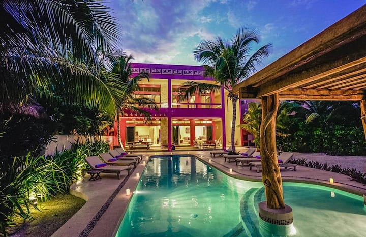 Beachfront Villa: Luxury Stay With A Heated Pool - Akumal