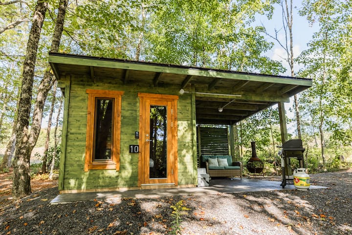 Sunken Escapes Bear Cub Cabin #9 - Kentville