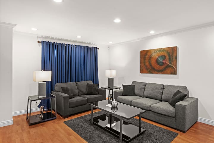 Family Escape | Fire Pit • Game Room • Bbq & More - Laguna Beach, CA