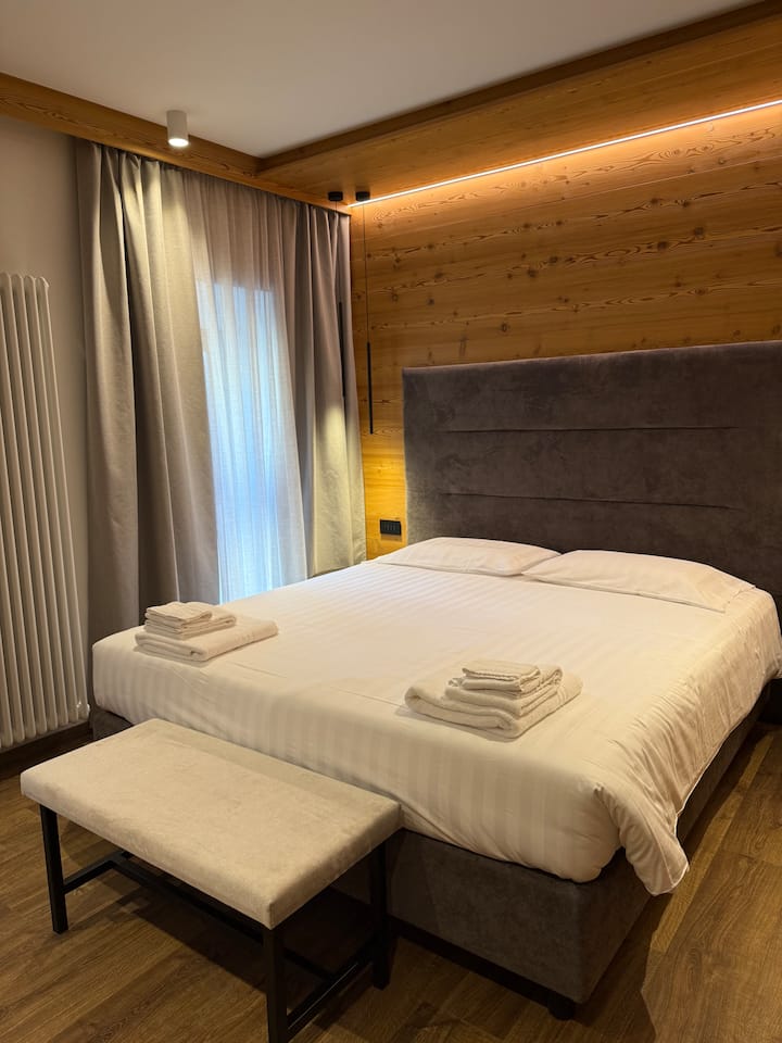 Le Fronde - Doppia Ampia In Larice E Bagno Privato - Cles
