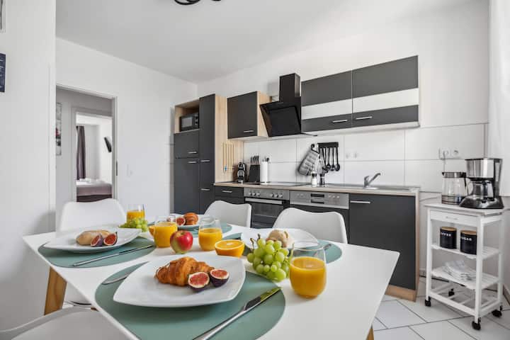 Modernes 3-zimmer City-apartment Im Zentrum - Magdeburg