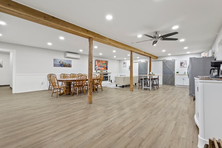 8br Private Barndominium Getaway + Near Liberty - Kearney