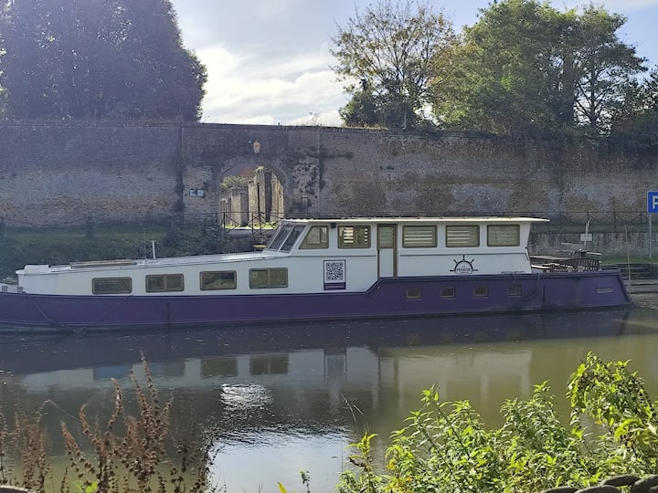 Nuit Insolite à Bord D'une Péniche, 6 Personnes - Dunkerque