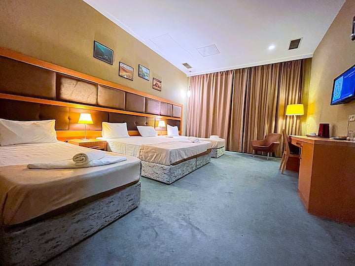 Quadruple Room In Gm City Hotel With Pool Access - Bakou