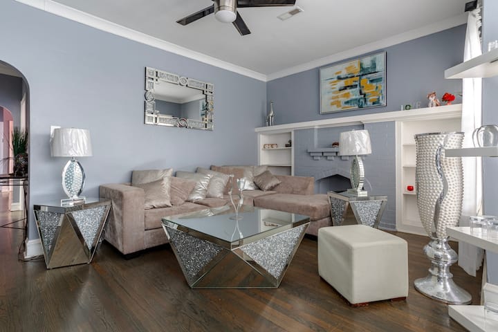 Oasis Getaway Retreat - Chicago, IL
