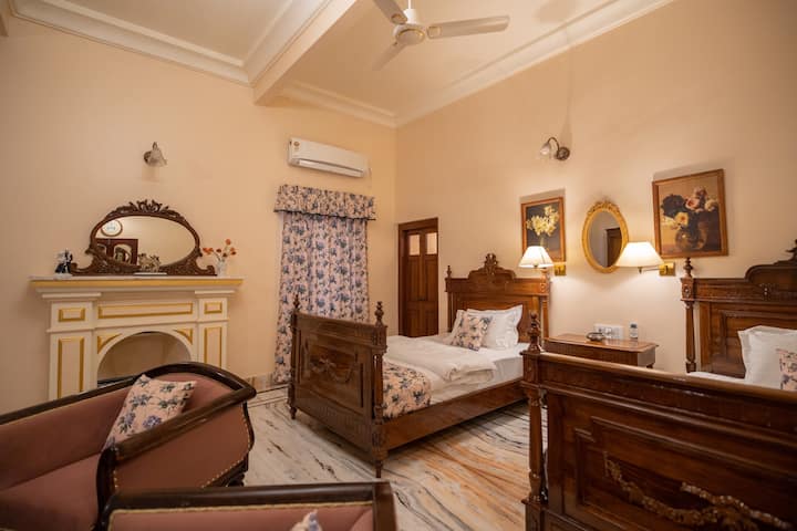 Cavalryvilla Peach Twin Bed Suit - Bikaner