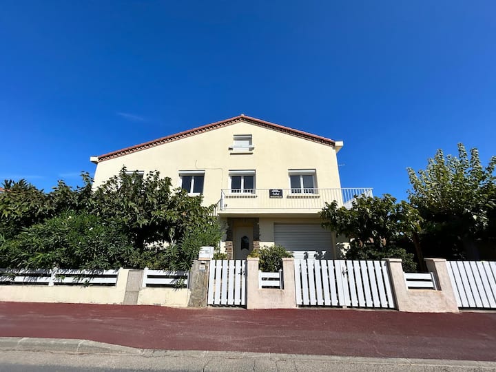 Agréable Maison 8 à 9 Personnes Avec Jardin ! - Le Barcarès