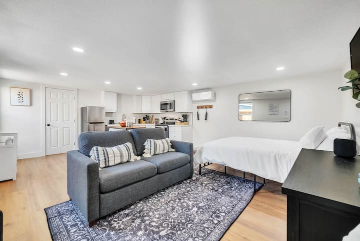 Studio On Main Street - Rocklin