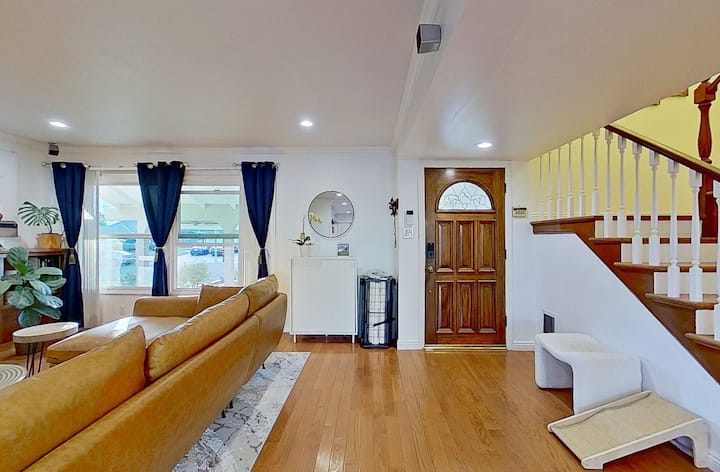 3br/2ba W/ Pool, Pet-friendly, Near Beach - Carson