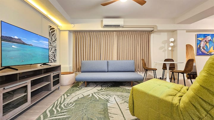 2412 Pe St. 102 - King Bed 1 Free Parking Included - Honolulu