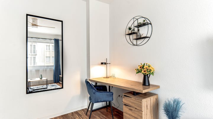 Zentral, Nähe Hbf, Supermarkt+bahn+kiosk Vor Tür - Hanovre