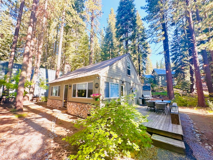 Bearhugs Cabin - Steps To Lake Tahoe - Ski Retreat - Tahoma, CA