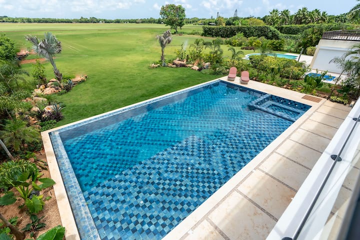 8minutes From The Beach, Cook-included Villa - La Romana