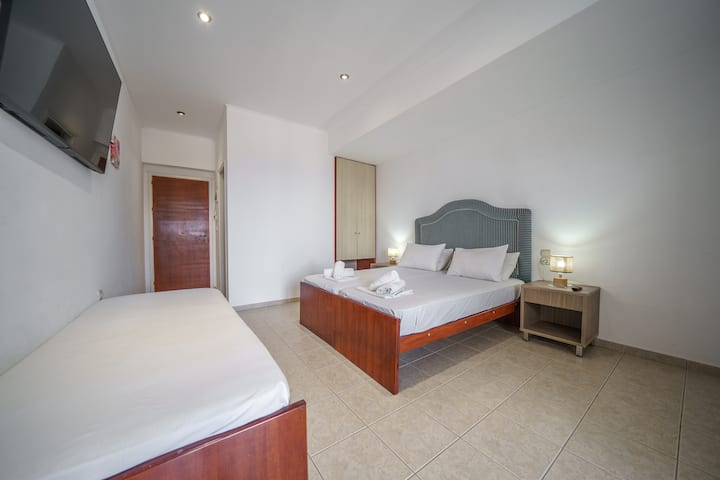 Deluxe Double Room With Balcony And Sea View - Creta