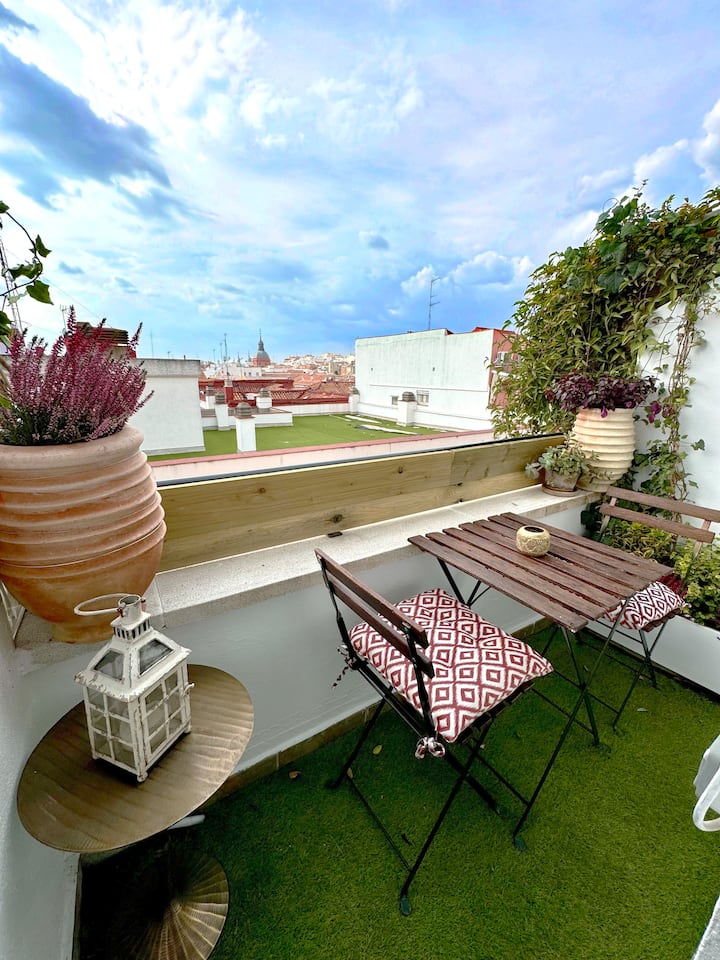 4. Pequeño Estudio Con Terraza En El Centro - Madrid