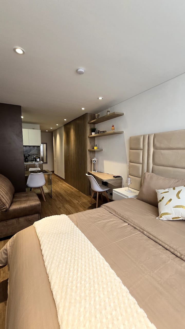 Modern Chapinero Studio With Wifi And Workspace - Bogotá