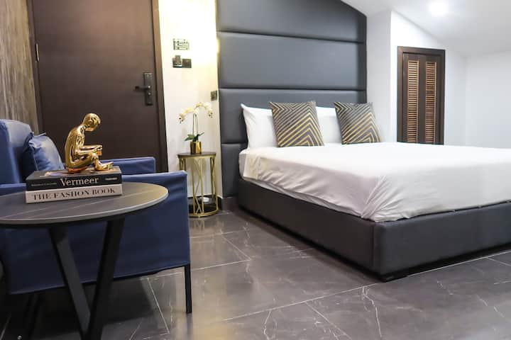 New Family 2 Rooms Studio@ Somerset/orchard Area - Bishan