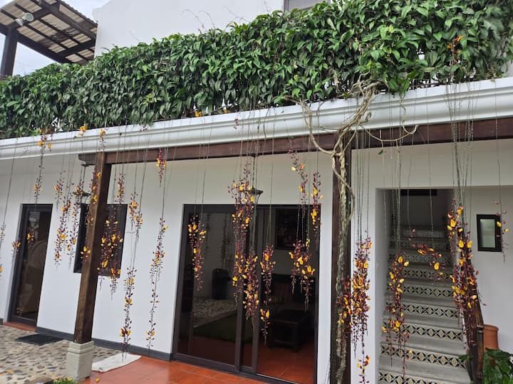 Posada Las Campanas: Volcanoes And Tranquility - Guatemala