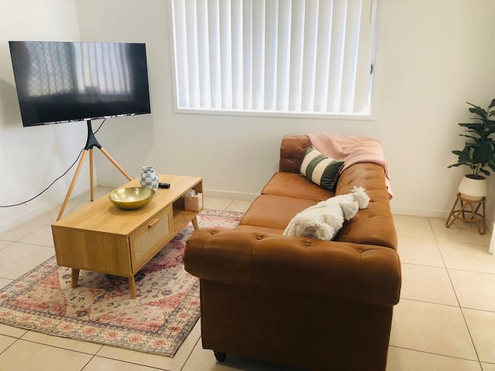 Bargara Shoreline Executive Stays 1 - Bargara