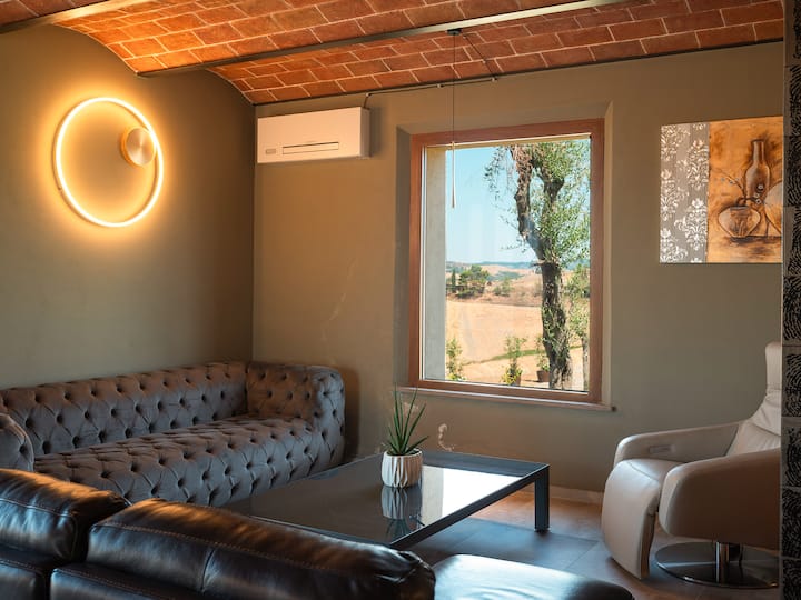 Villa Ginestra Private Luxury Farm Stay + Services - Volterra