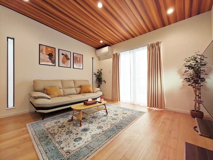 Stylish New House! 12 Mins To Namba, 2 Car Parking - Osaka