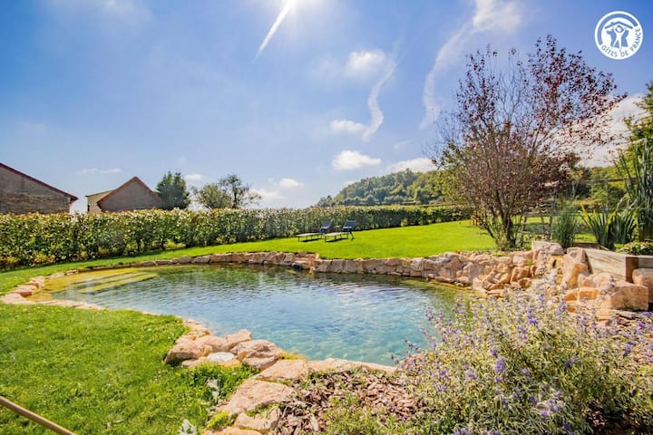 Gîte Avec Piscine Naturelle - Saône-et-Loire