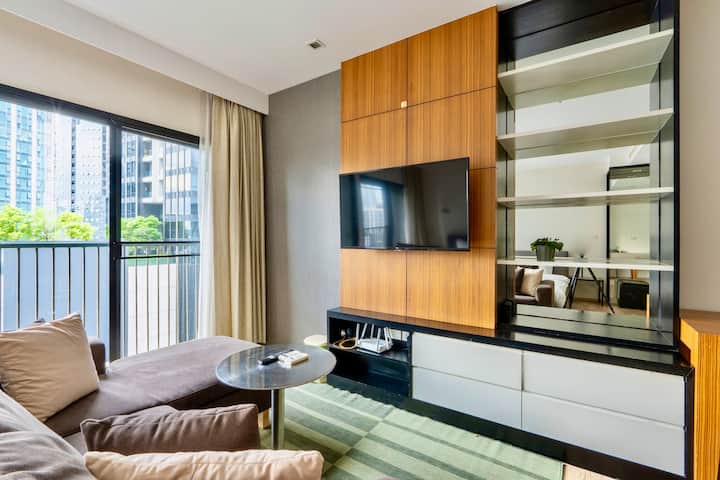 Bts 2 Min | Pool+gym | Fast Wifi | No Airbnb Fee! - Bangkok