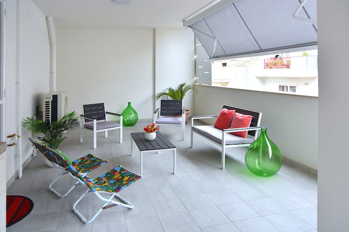 Dimora Sabaudia, Posto Auto Privato, Con Box Bici - Brindisi