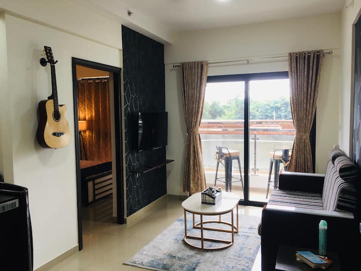 River View Apt. Couple Family Bachelor Friendly - Pune