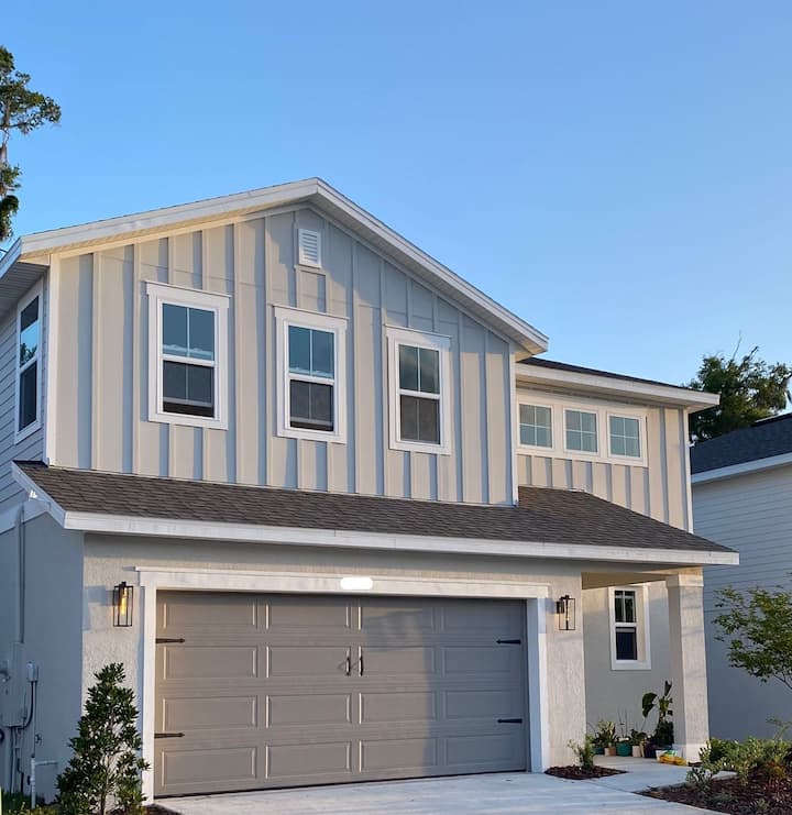 Cozy Home With Workspace - DeLand, FL