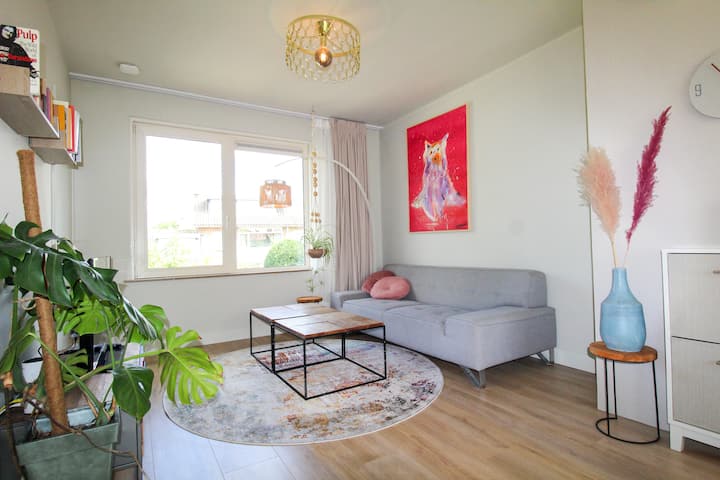 Casa Galia - Pink Apartment | Free Parking | Bikes - Nijmegen