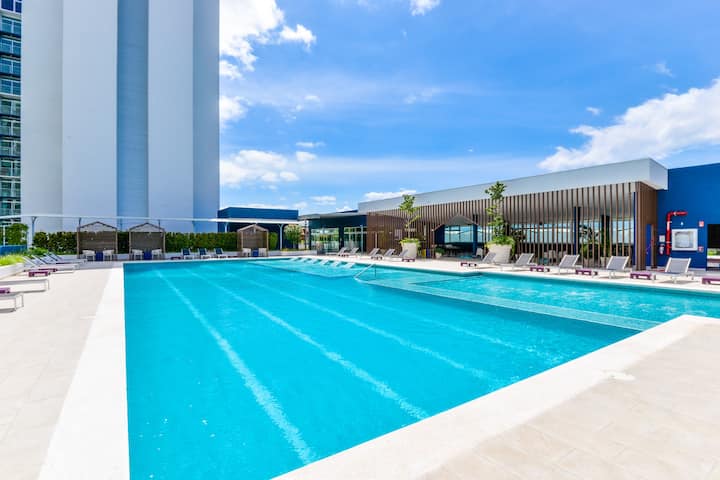 Rooftop Con Piscinia Y Gimnasio Cerca Del Parque - San José