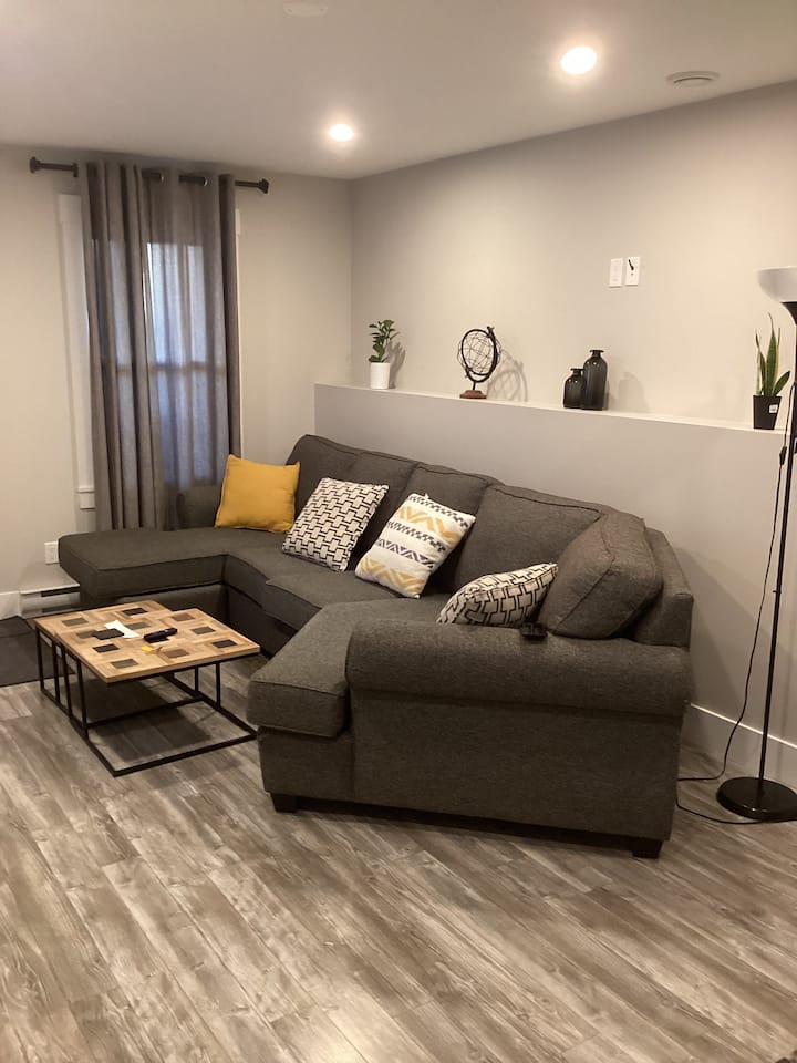 Home Style Cozy Inn 2 Beds & A Large Living Room - Halifax