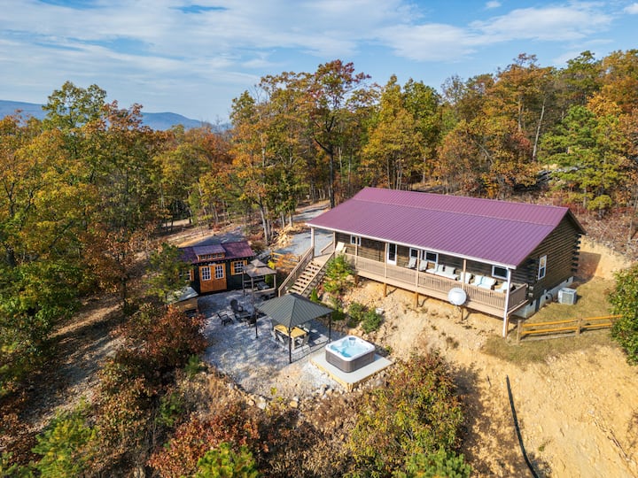 Mountain Breeze Log Cabin W/ Hot Tub, Game Room - Stanley, VA