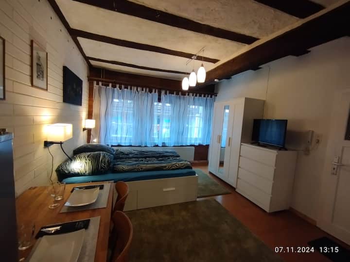 Erdgeschosswohnung / Pkw-parkplatz / Altstadt - Alsfeld