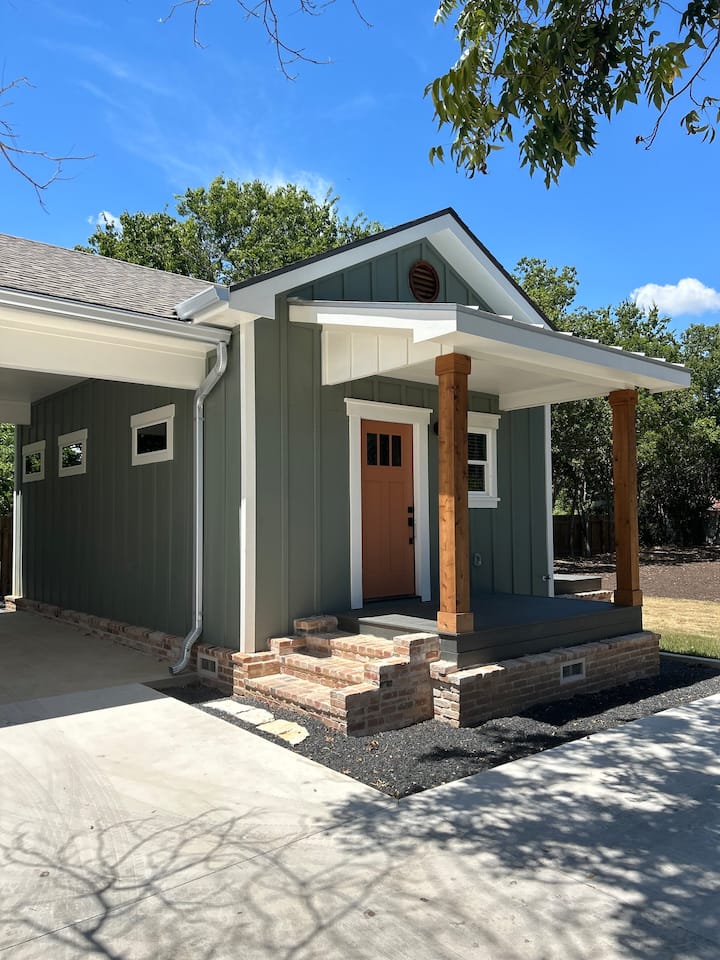 Farmhouse Casita-2024 New Build - Georgetown, TX