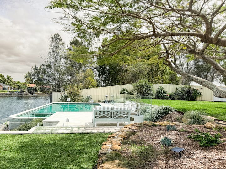House On The Water -Pool/hot Tub - Pottsville