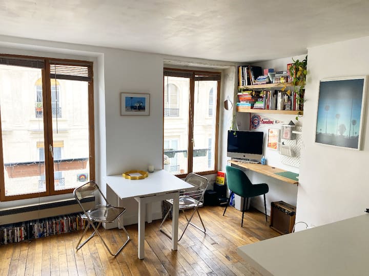 Bright Apartment In Paris - フランス パリ