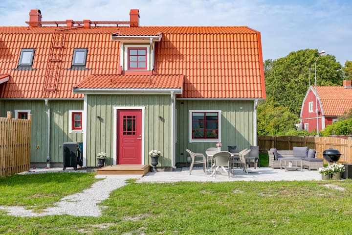 Modernt Parhus I Klintehamn 4 Sovrum 2 Badrum - Sweden