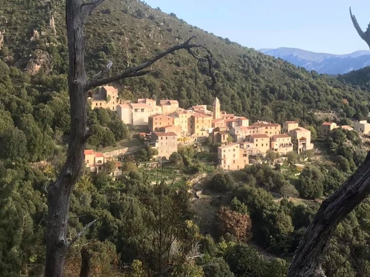 Castiglione, Village De Charme - Asco