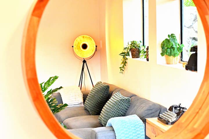 Spacious 1 King Bed Ocean + Mountain View - Cyprus