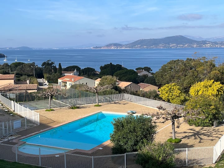Presqu'île De Giens. Var 83. Vue Mer. 2 à 4 Pers. - Plage de l'Almanarre
