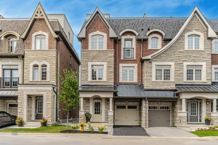 New Cozy Modern Townhome In Vaughan! - Vaughan