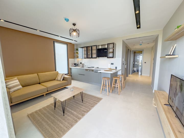 Modern 2-br Apt With Pool And Beach Access - Ayvalık